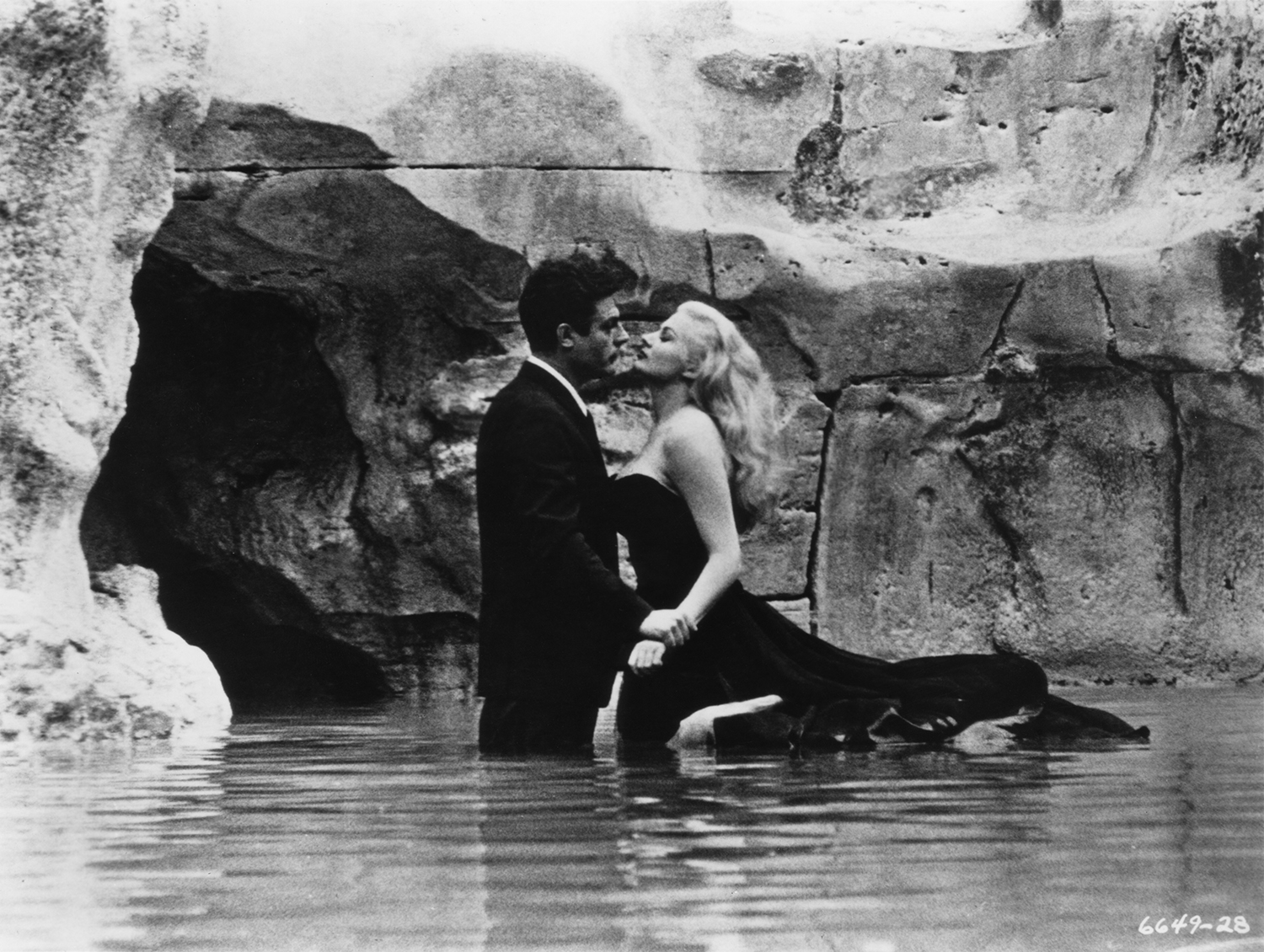 Five by Fellini | Music Box Theatre